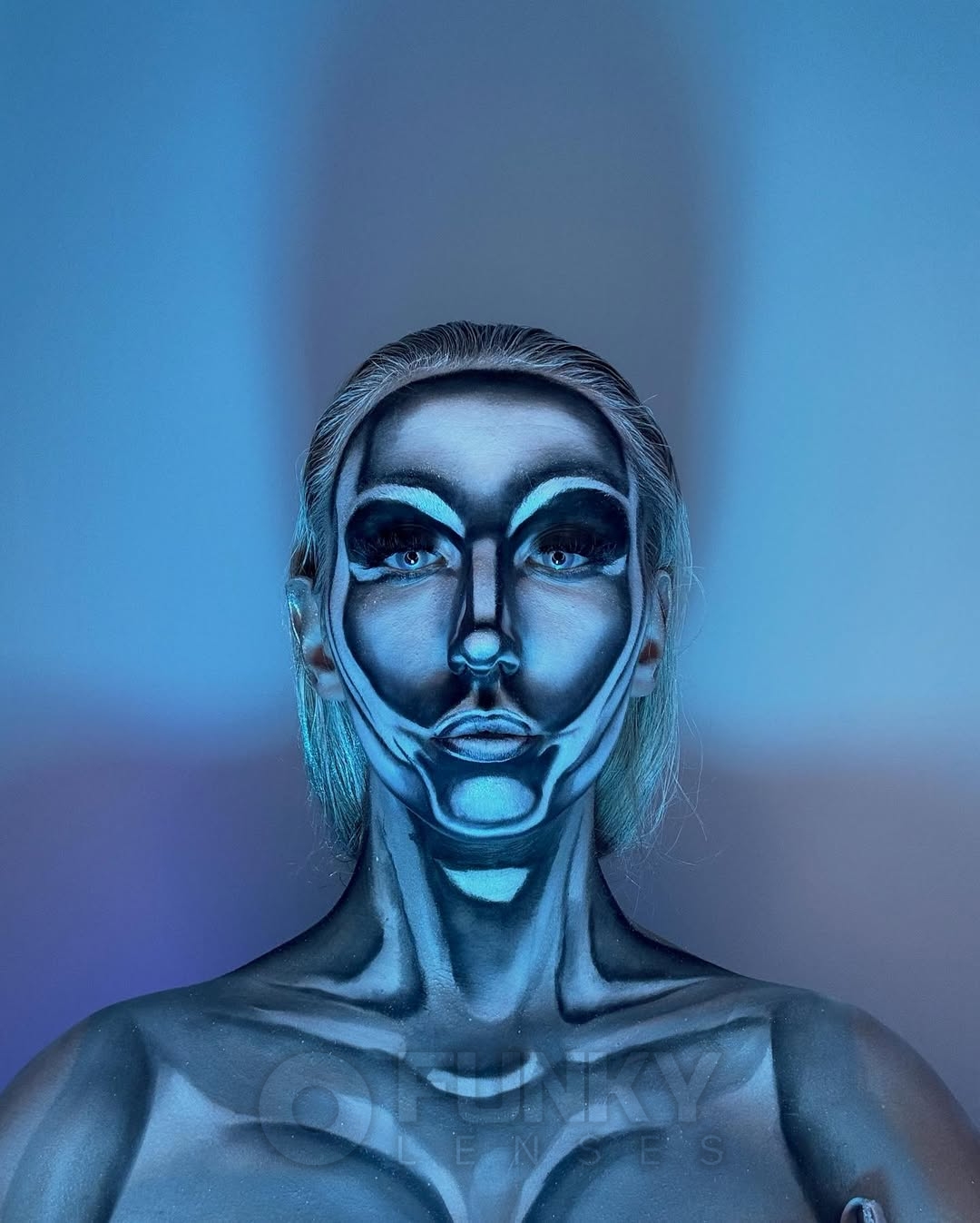 mirror reflective contacts